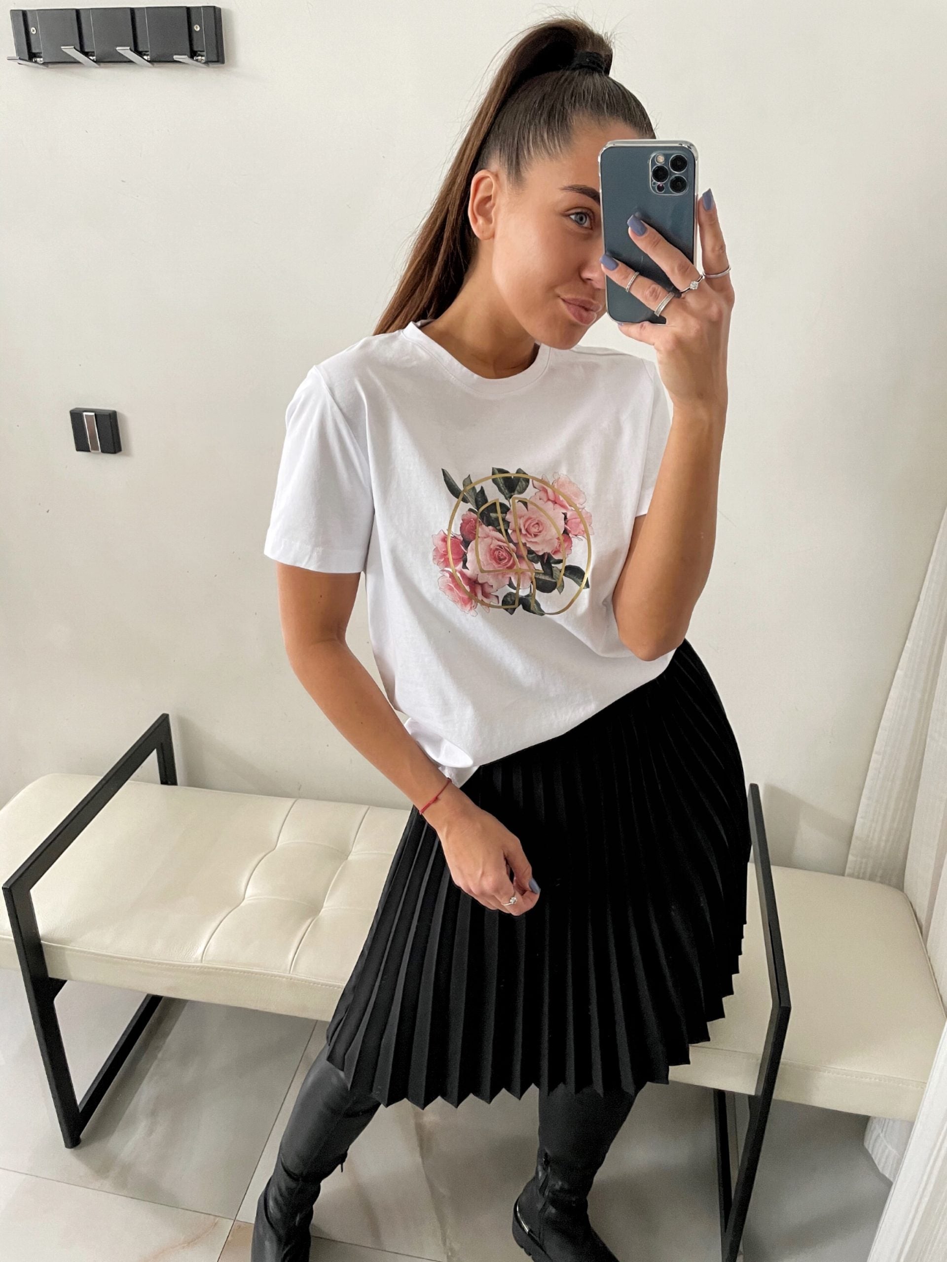 Rozi T-shirts | A.P.Line Clothing – A.P. Line